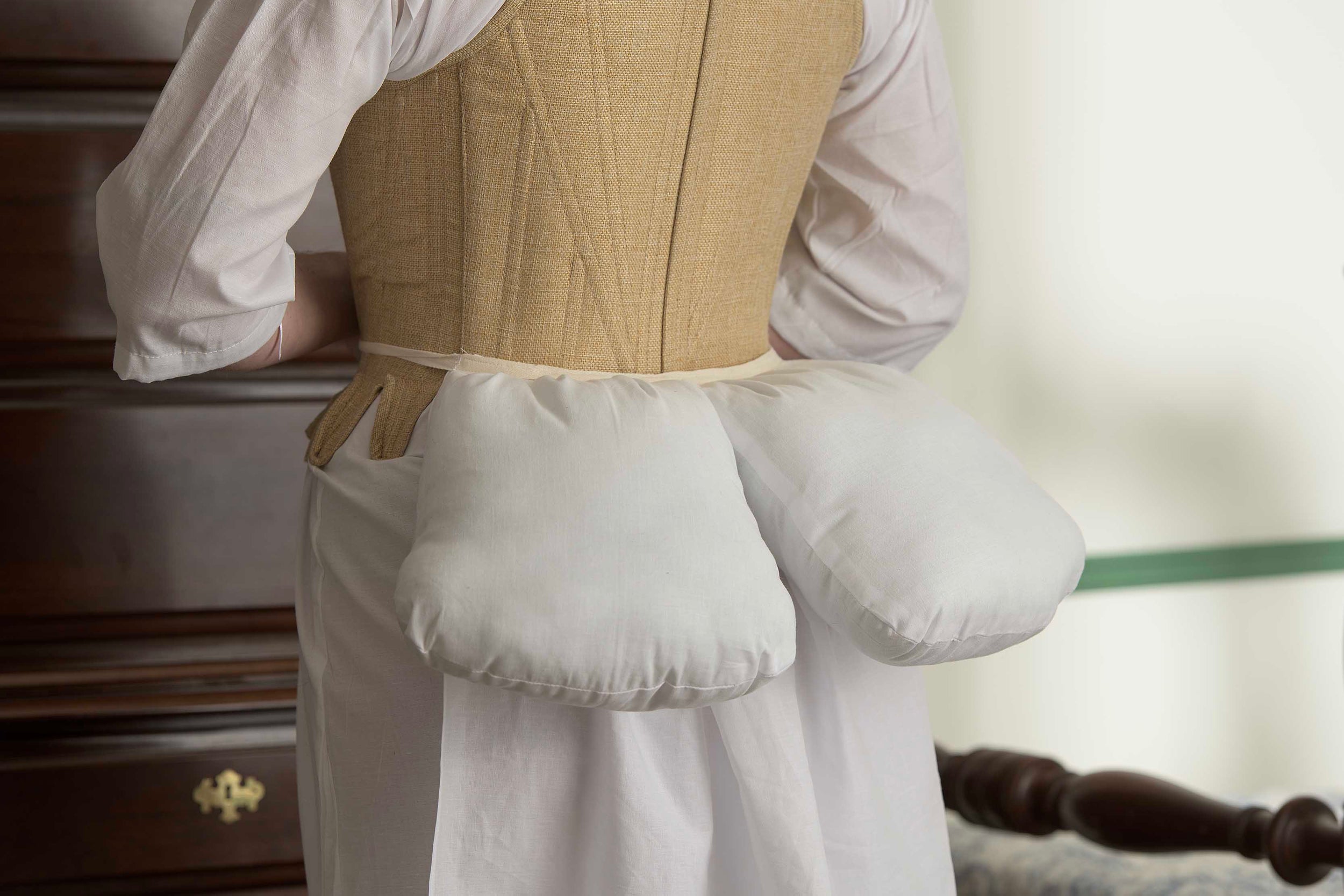 Split Bum | Skirt Support - Samson Historical