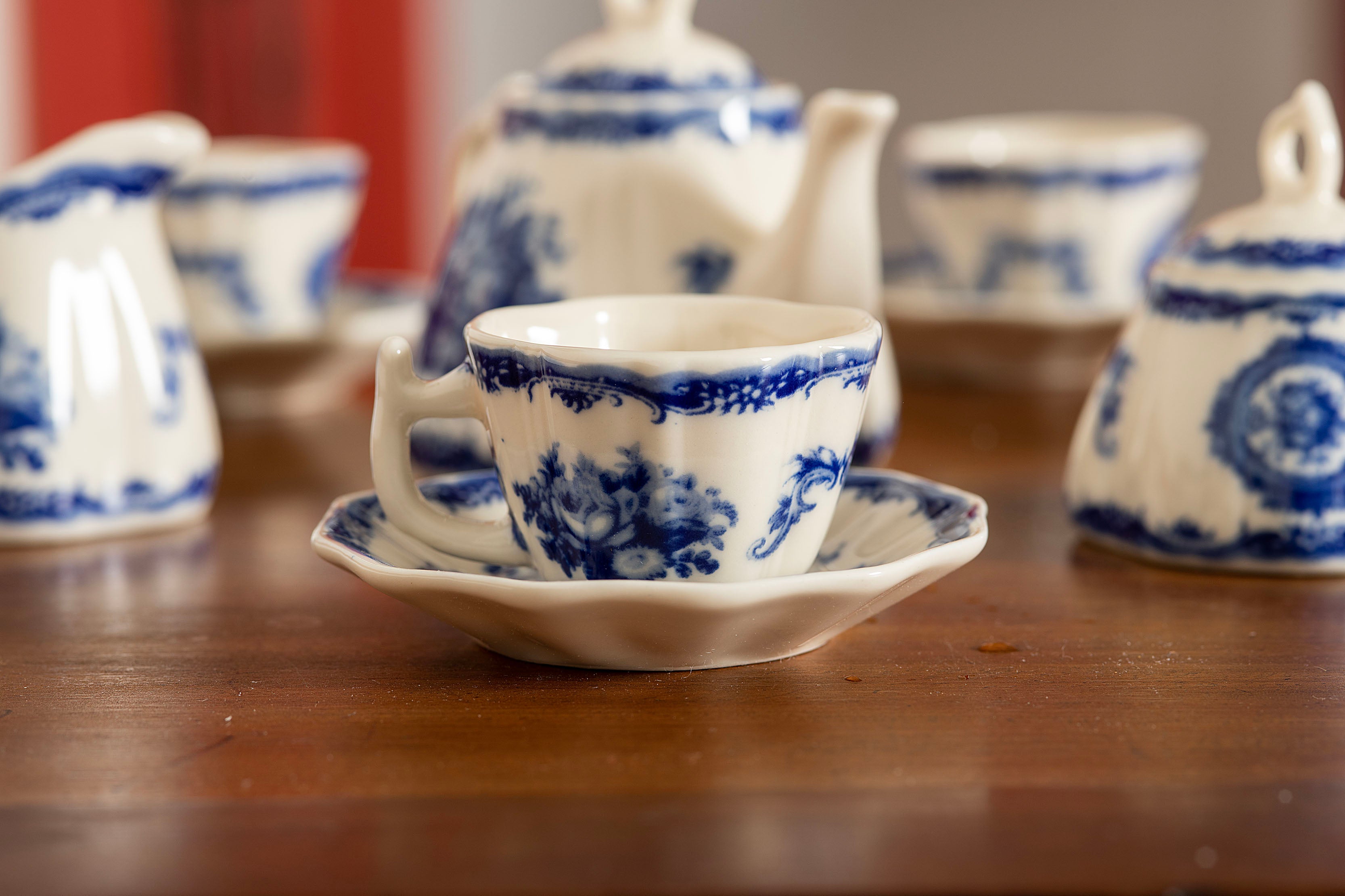 Child's Tea Set - Samson Historical